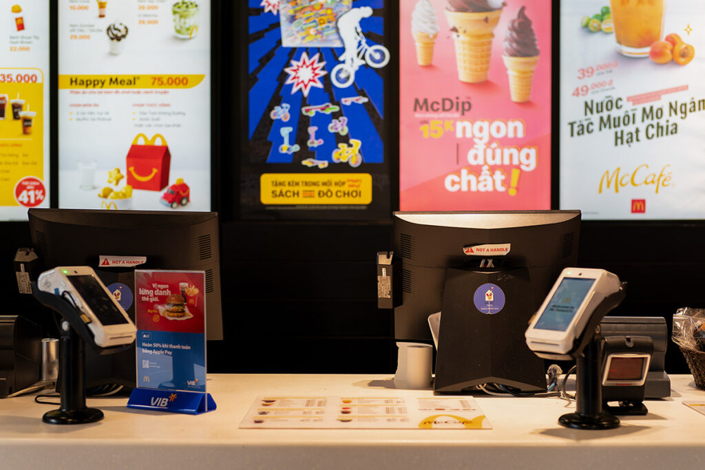 What Is a Chain Restaurant? 6 Things You Need to Know