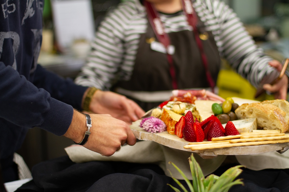 Catering Marketing: 29 Effective Catering Marketing Ideas