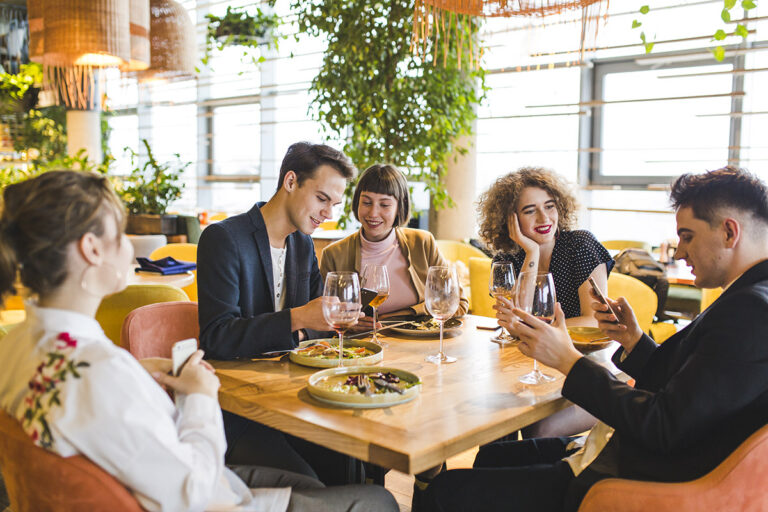 10 Tips to Boost Reservations at Group Dining Restaurants