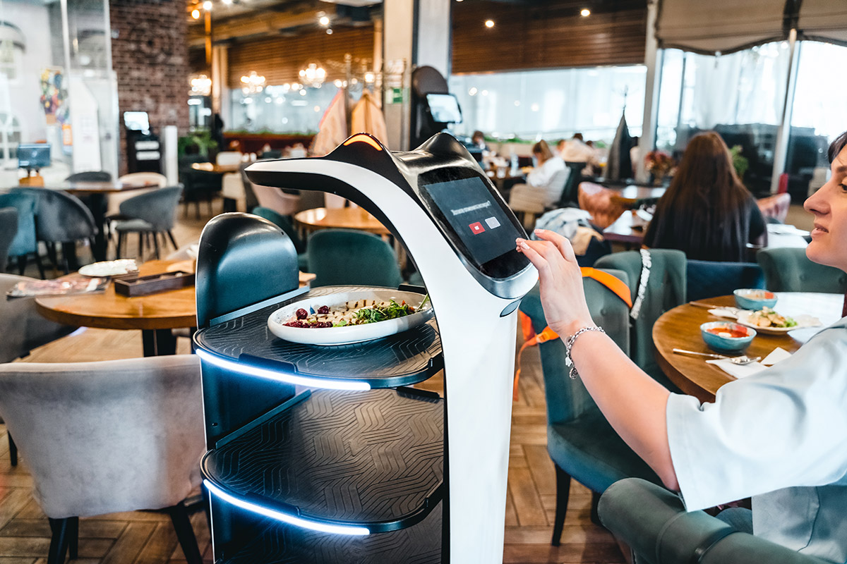 Restaurant Automation: 19 Benefits and Tools to Increase Orders