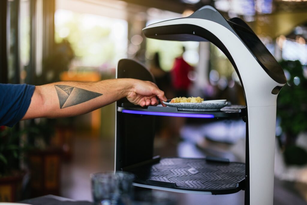 The Restaurant Robot: What It Means for Food Service (and Staff)